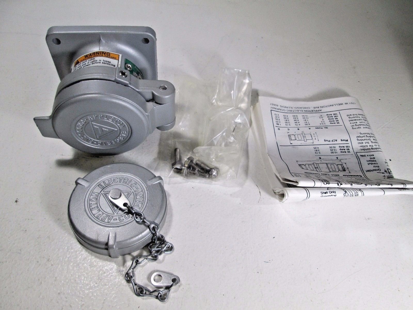 Appleton AMP, 2 W 3 PoleSpring Door Powertite Receptacle ADR302330 ...