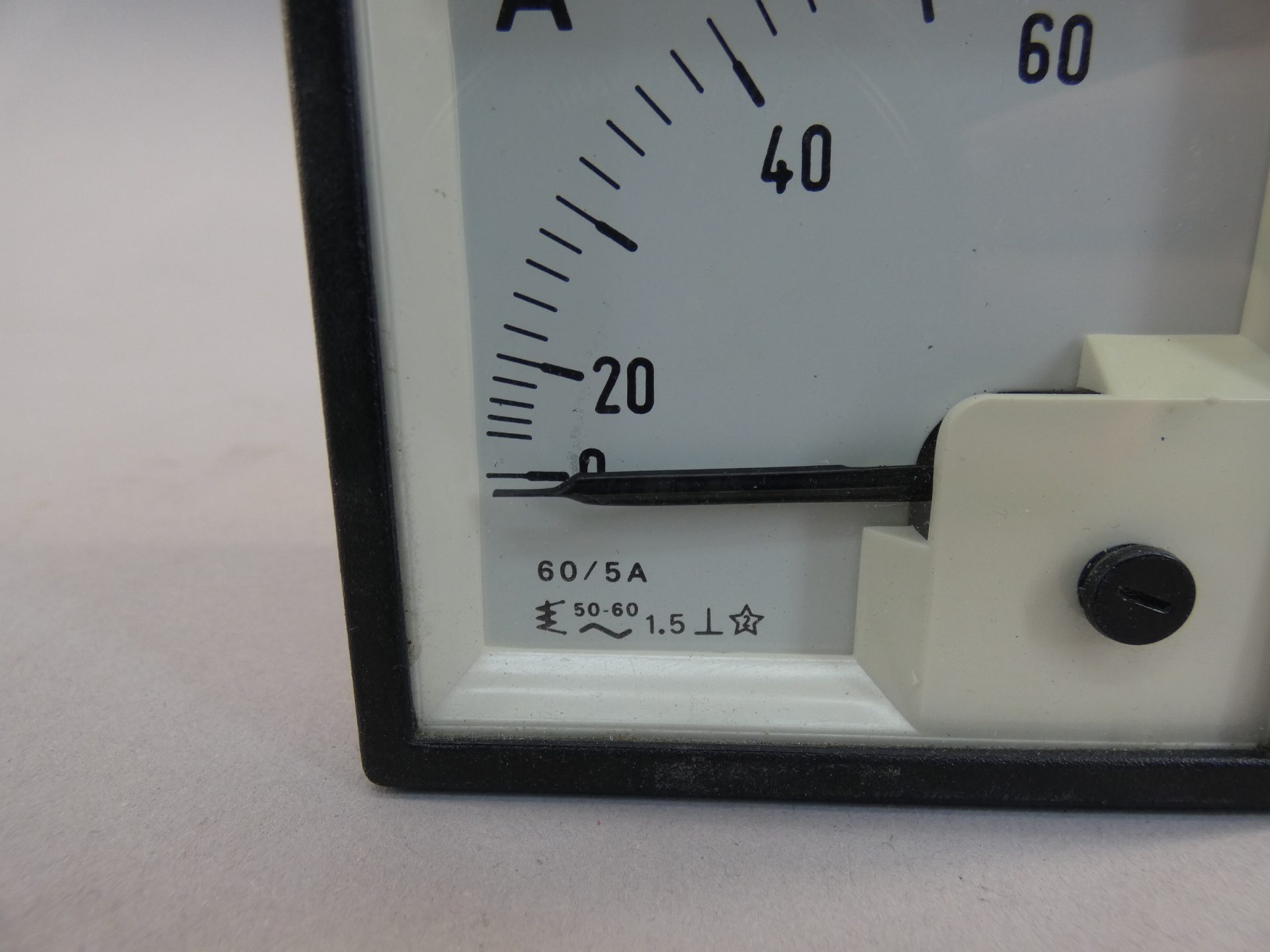 Componex 3/94/40775/5222 Analog Panel Meter 0-60A Din 60/5A – GPM Surplus