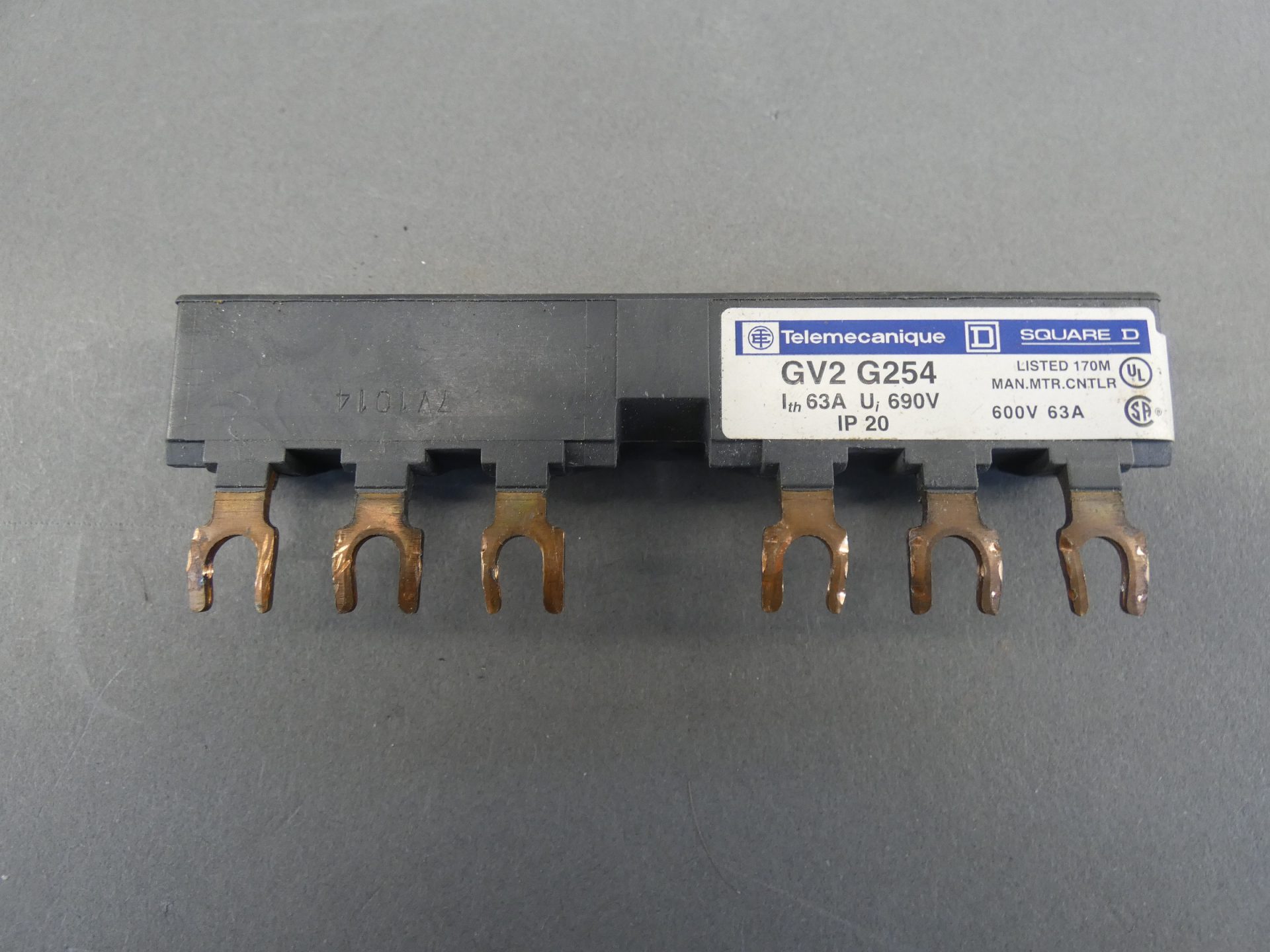 *Lot of 2* Telemecanique GV2 G254 Busbar 63A 690V – GPM Surplus