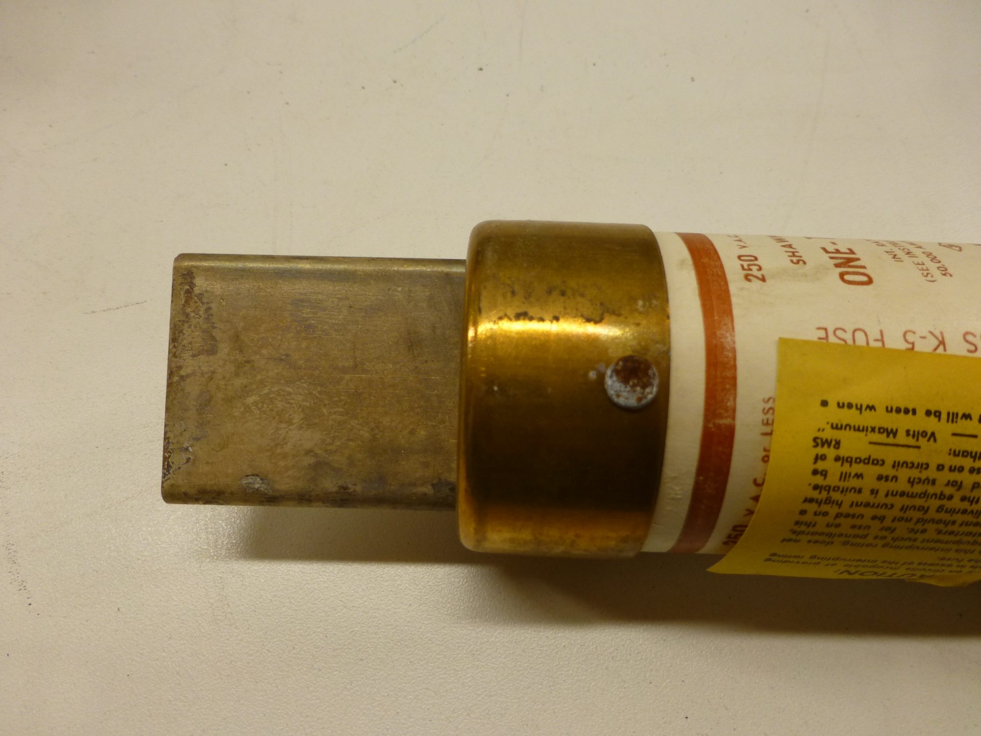 *Lot of 2* Shawmut OT250 Fuses, 250A, 250V – GPM Surplus