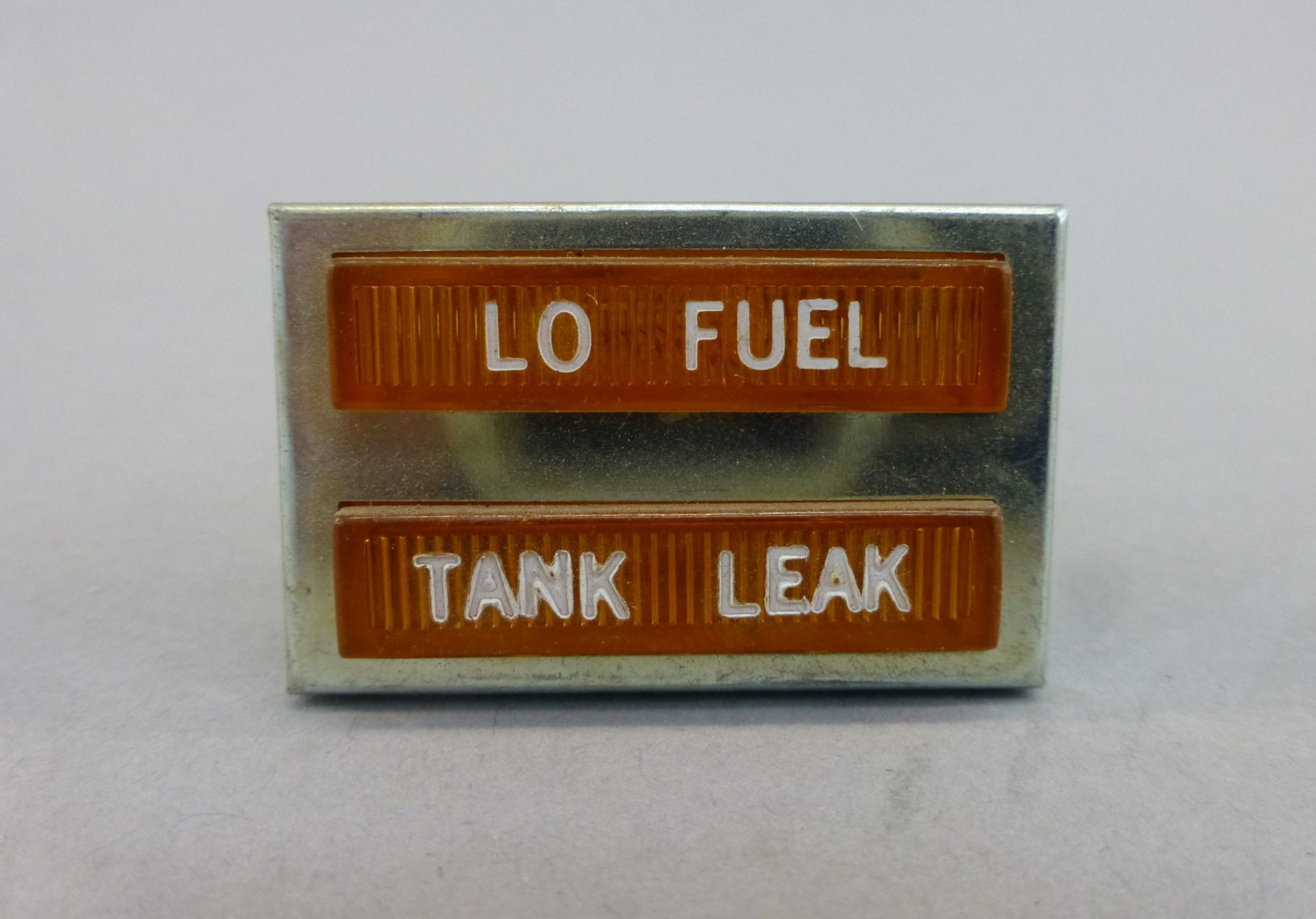 Leecraft 3100 Indicator Light Low Fuel Tank Leak 14V .08A – GPM Surplus