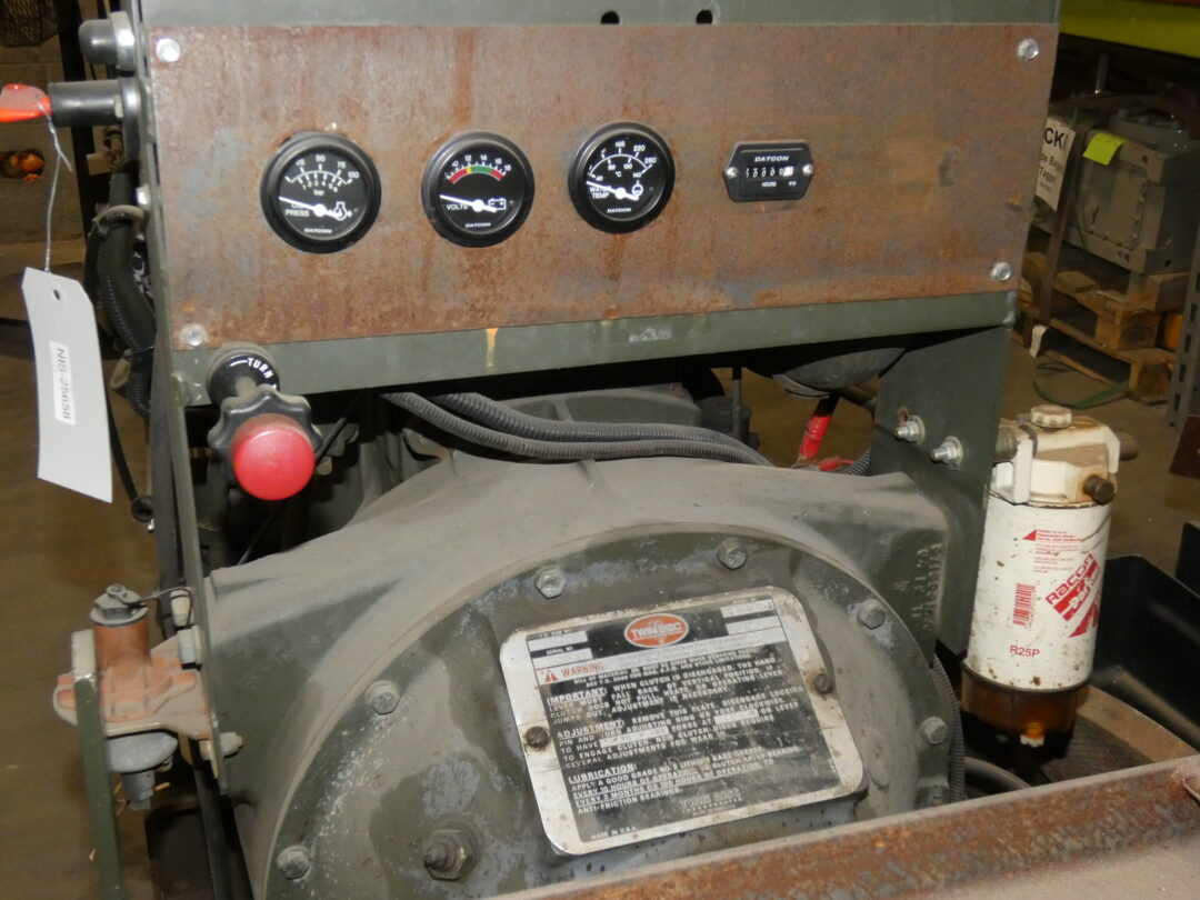 Perkins LJ33518 4 Cylinder Diesel Engine W/ Twin Disc SP111HP3 Clutch ...