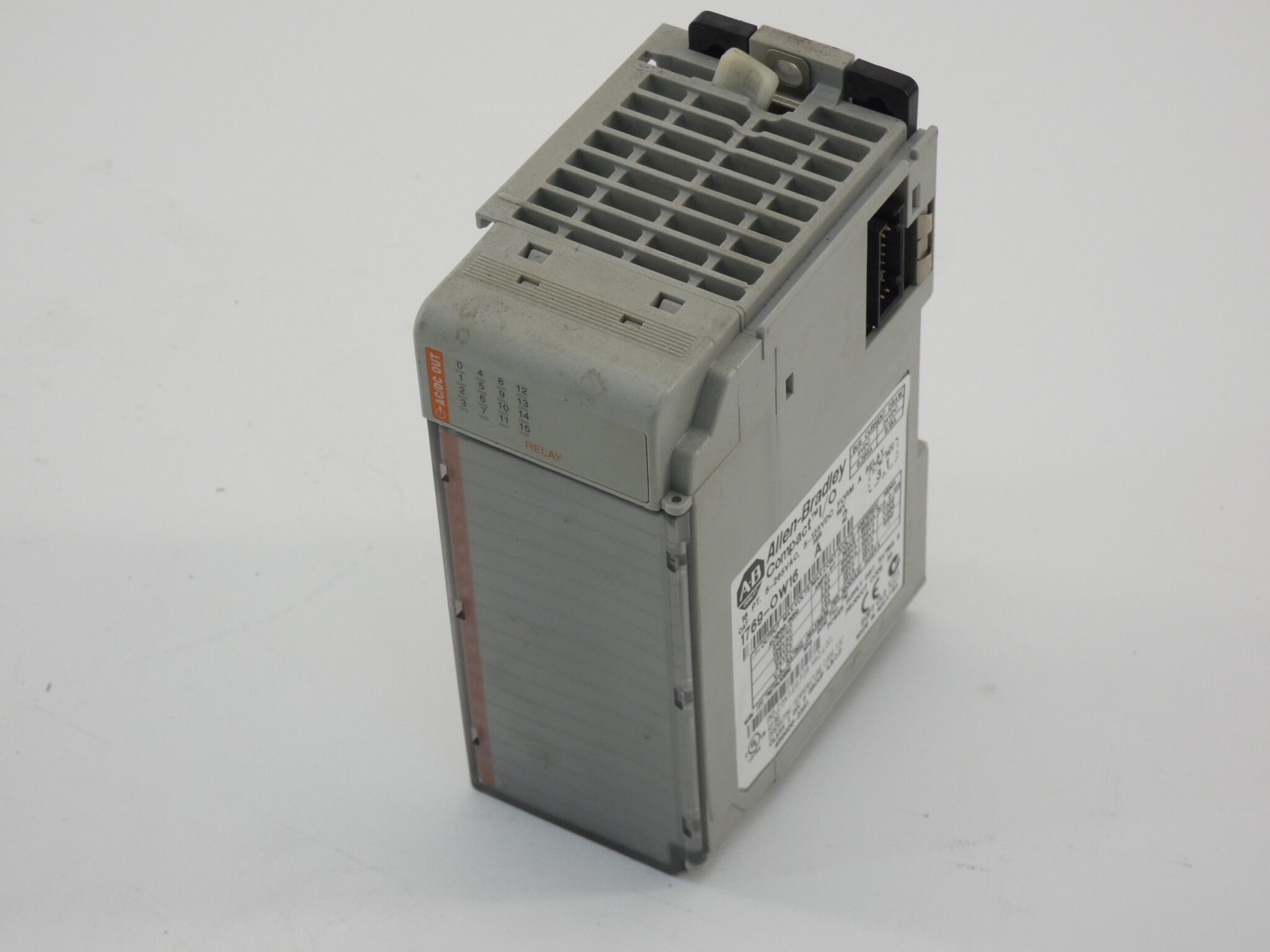 Allen-Bradley 1769-OW16 Relay Module Rev 2 F/W REV 3.1 – GPM Surplus