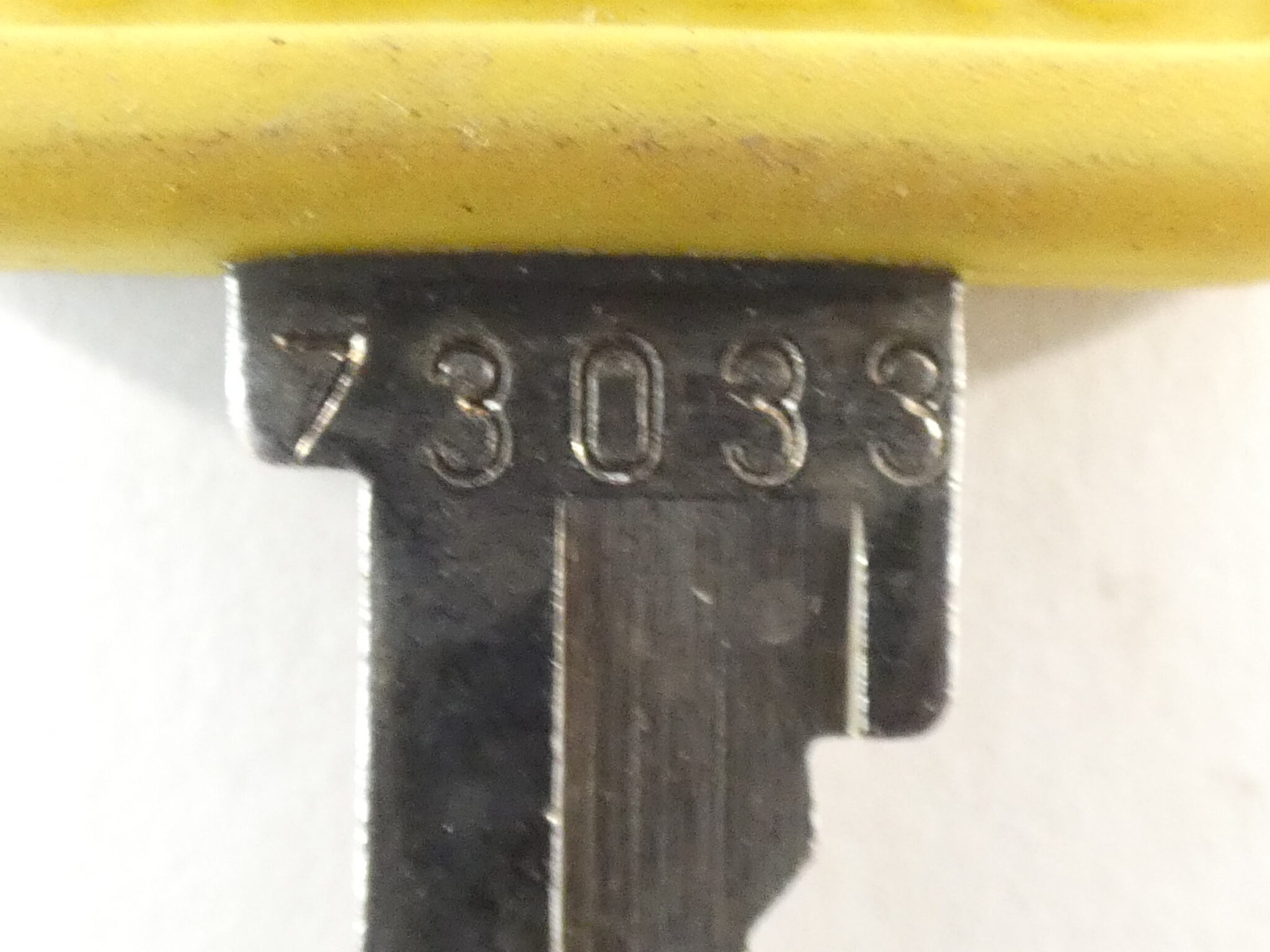 *Lot of 5 * Siemens 73033 Replacement keys – GPM Surplus