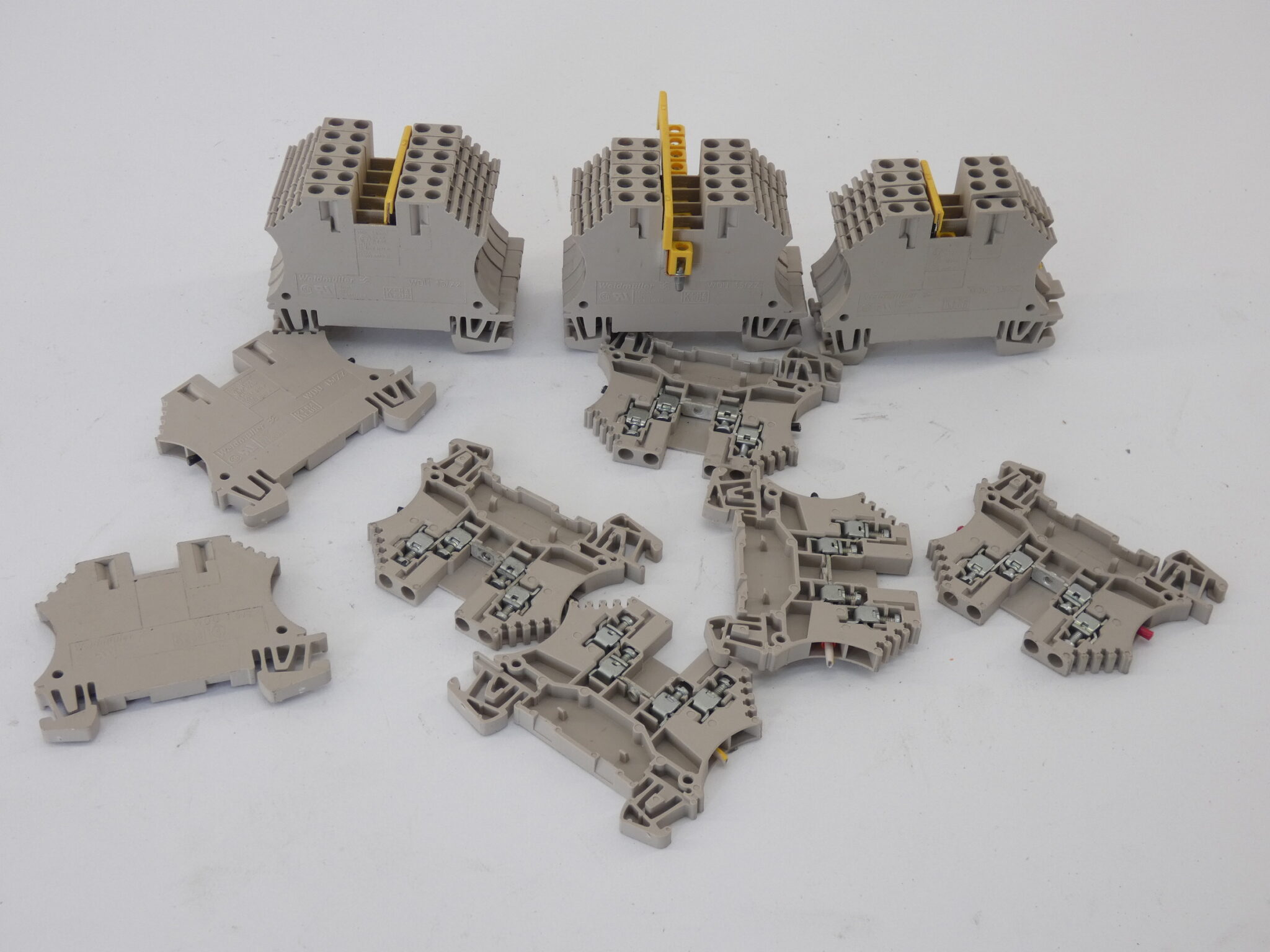 *Lot of 22* Weidmuller WDU 1.5/ZZ Terminal Block – GPM Surplus