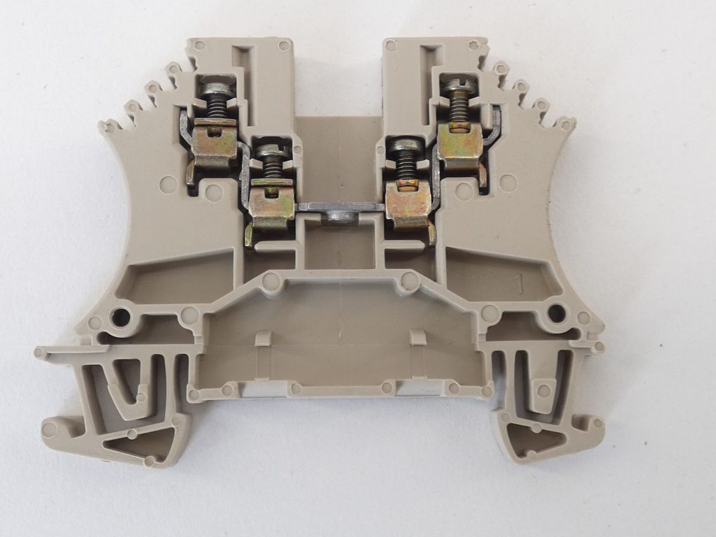 *Lot of 22* Weidmuller WDU 1.5/ZZ Terminal Block – GPM Surplus
