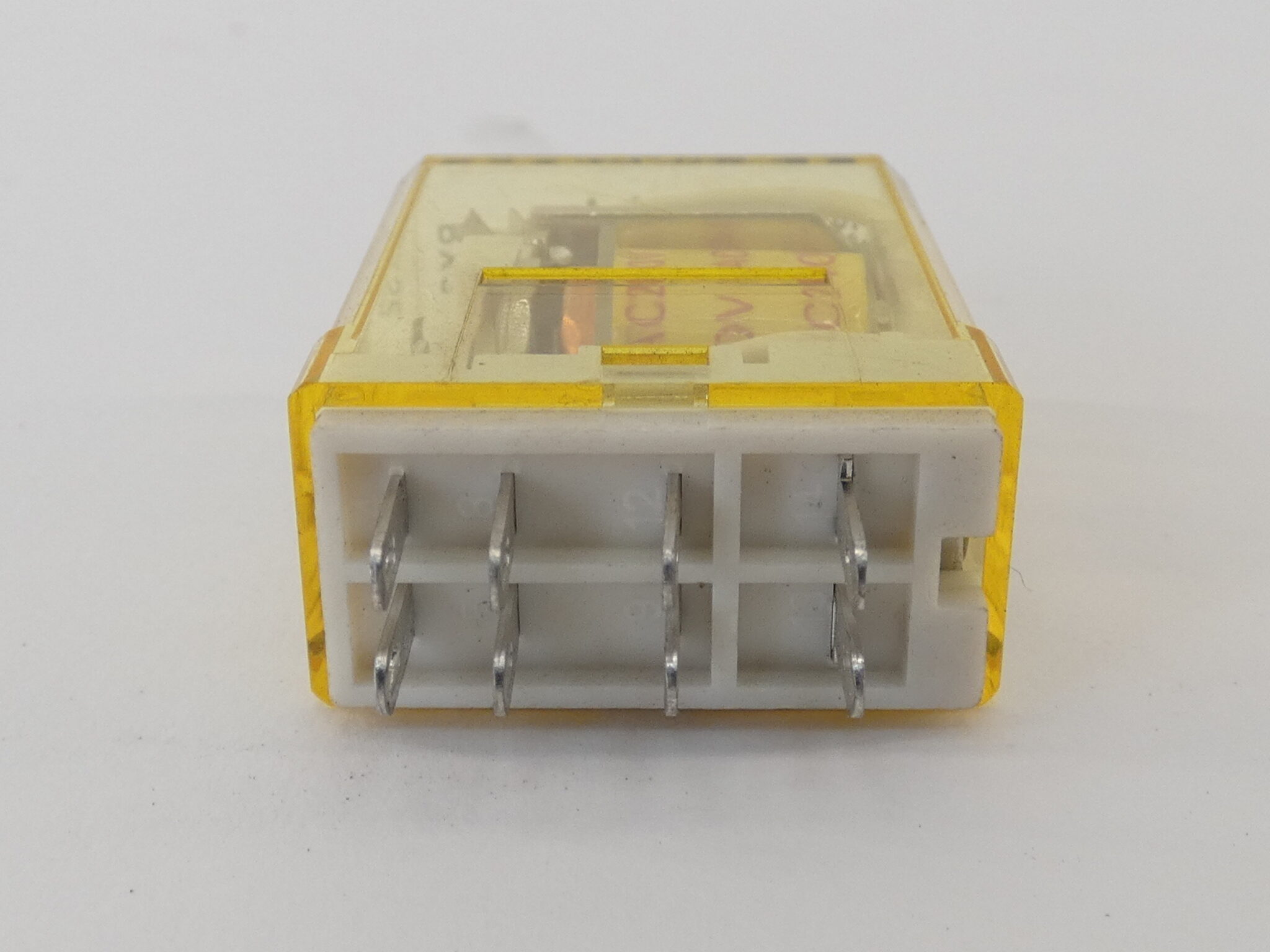 *Lot of 6* IDEC RY2S Relay 8-Pin 240V 50/60Hz – GPM Surplus