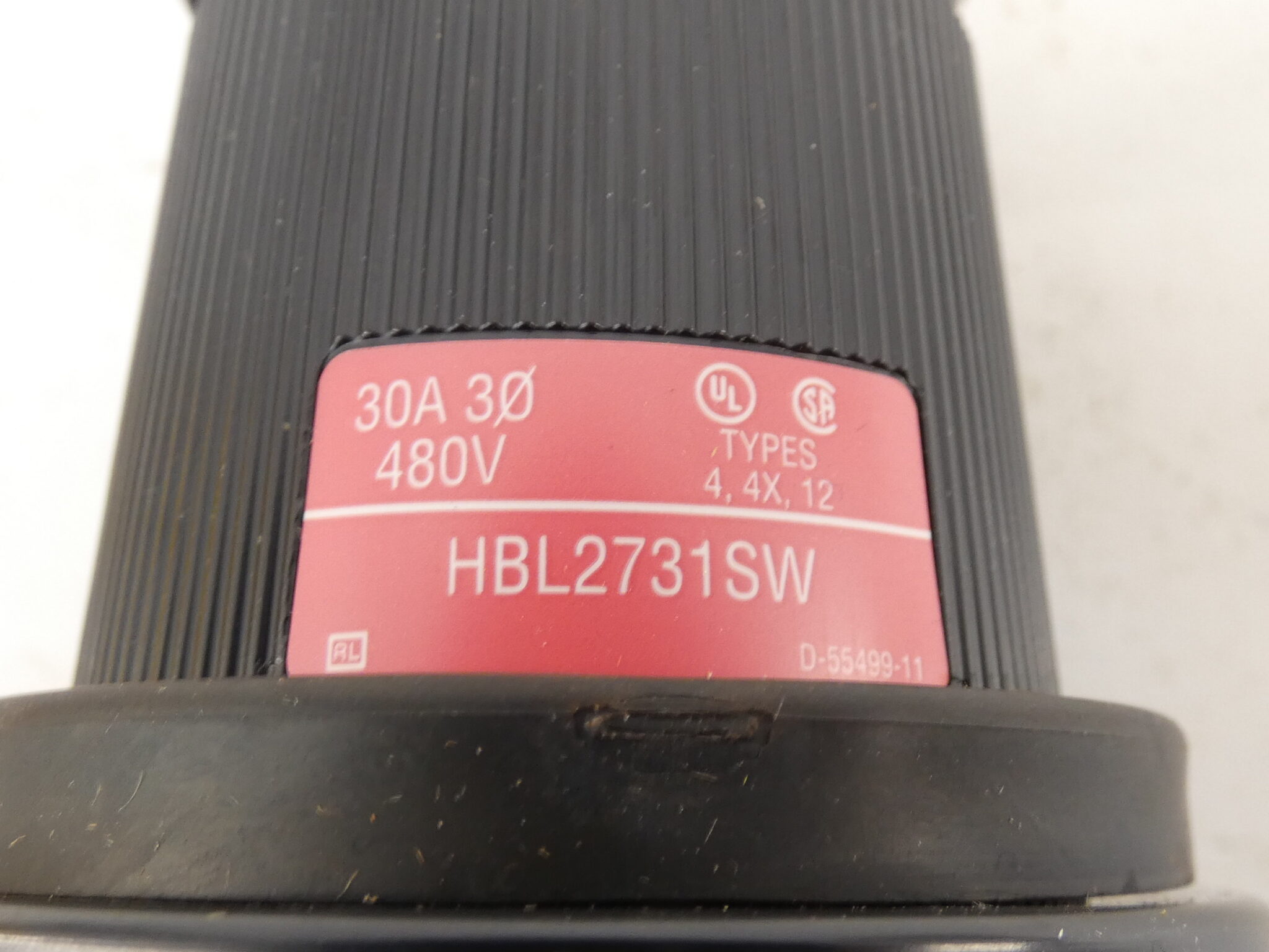 Hubbell HBL2731SW Twist-Lock Watertight Safety Shroud Plug, 480V, 30A ...