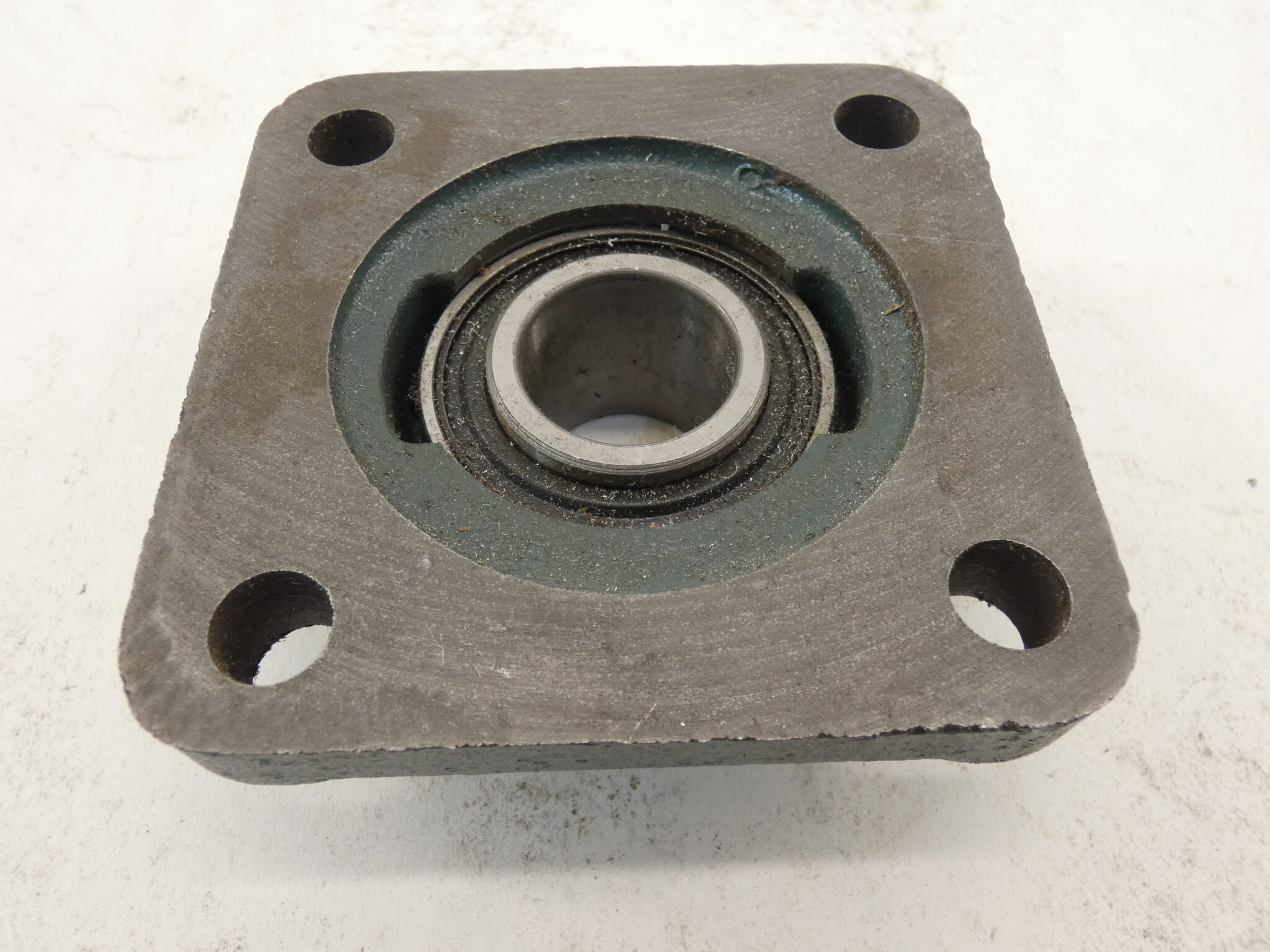 Dodge 124061 Flange 4-Bolt Ball Bearing, 1″ Bore – GPM Surplus