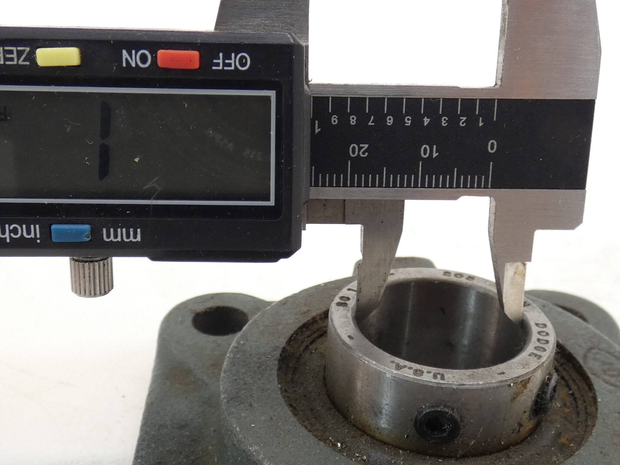 Dodge 124061 Flange 4-Bolt Ball Bearing, 1″ Bore – GPM Surplus