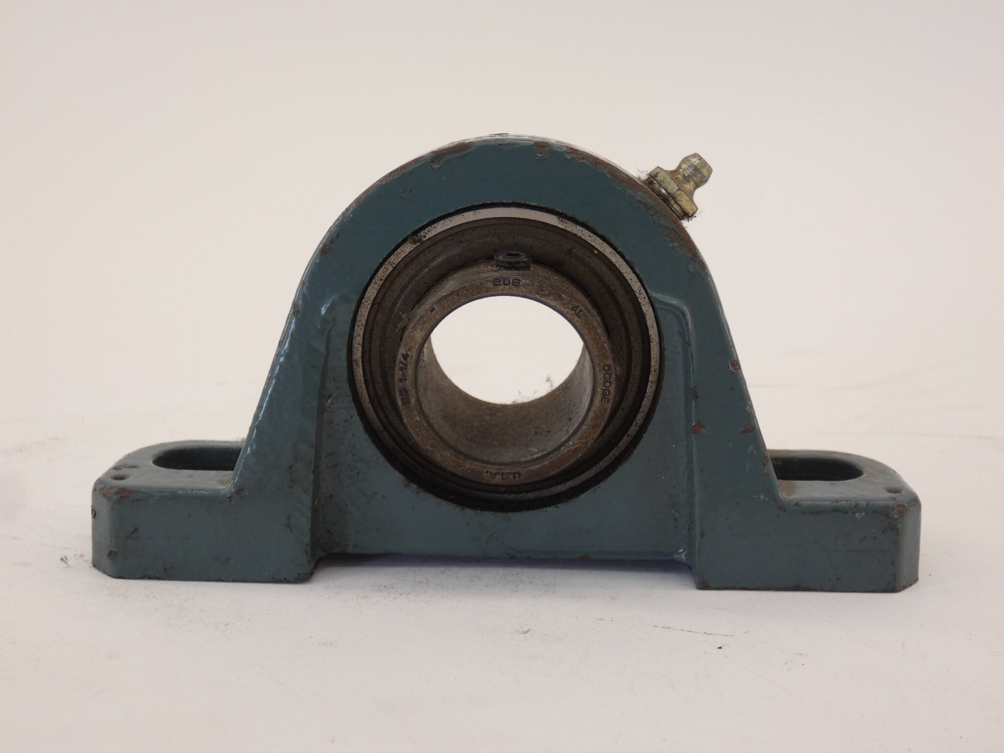 Dodge 124133 2-Bolt Pillow Block Bearing 1-1/4″ Bore – GPM Surplus