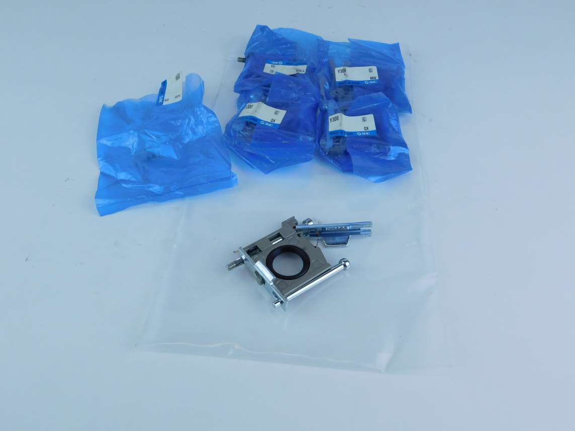 * Lot of 5 * SMC Y300 Interface Spacer w/ Bracket – GPM Surplus