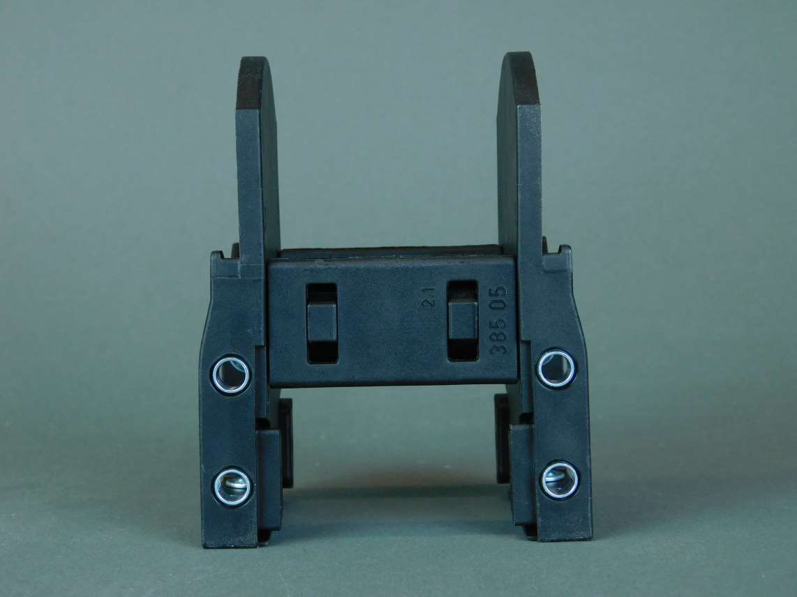 *Lot of 5* Igus Bracket E432110 Black – GPM Surplus